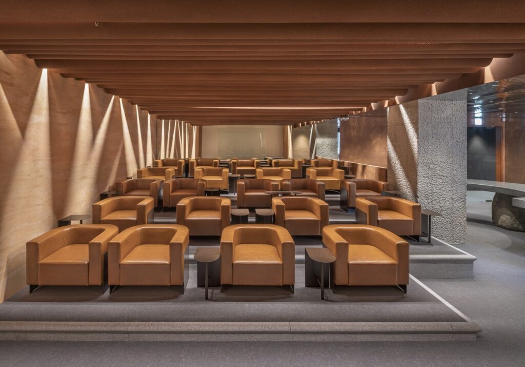 Redefining Cultural Interiors: The HongT Lounge - Embassy of Architecture